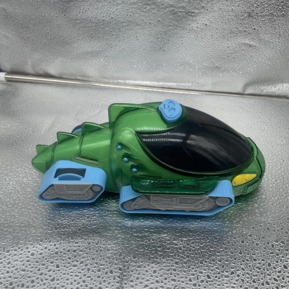 pj masks | Toys | Pj Masks Gekko Mobile Light Up And Sounds Motorized ...